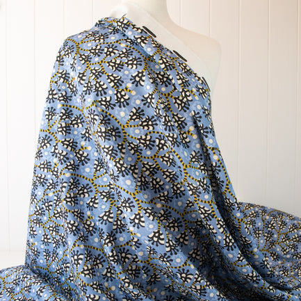 High-Quality Linen for Dressmaking. – MaaiDesign Fabrics