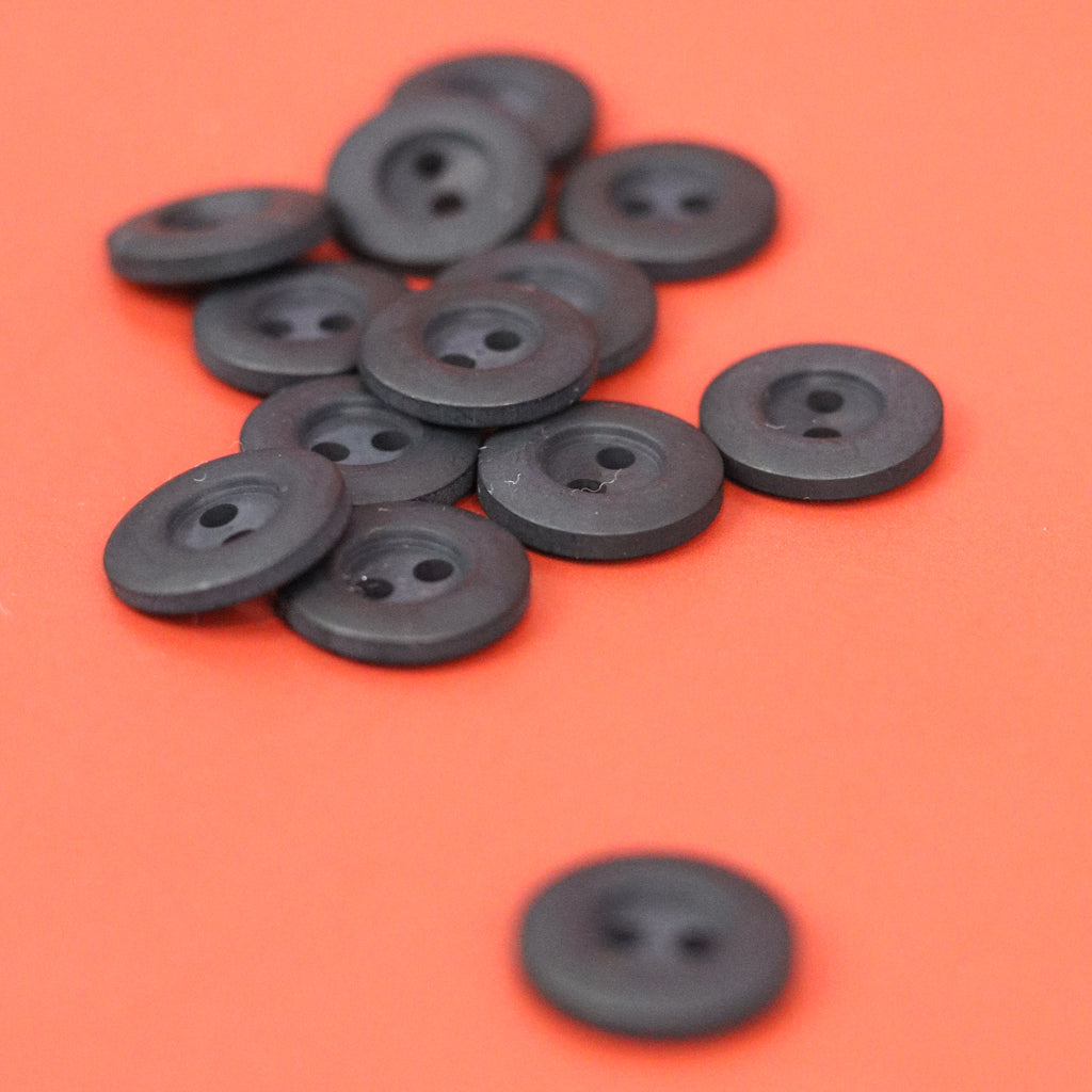 Classic 2 Hole Buttons - 13mm - Black – MaaiDesign Fabrics