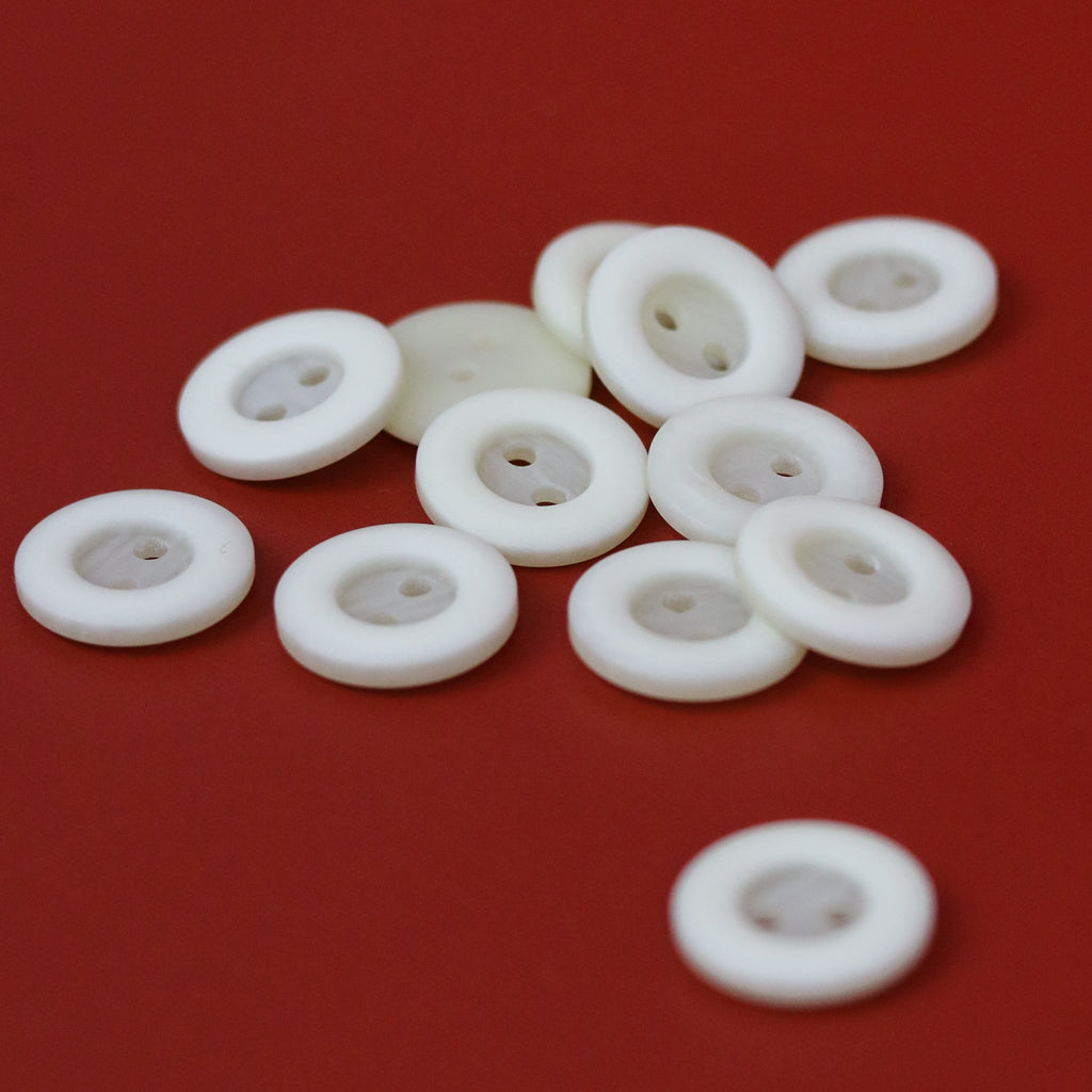 Classic 2 Hole Buttons - 13mm - Off-white – MaaiDesign Fabrics